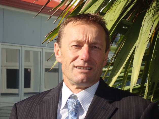 Rebuilding a community the “Everest of teaching” — EducationHQ