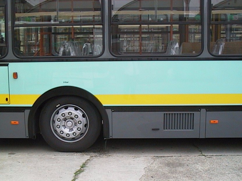 Bus driver caught drink-driving in Queensland — EducationHQ