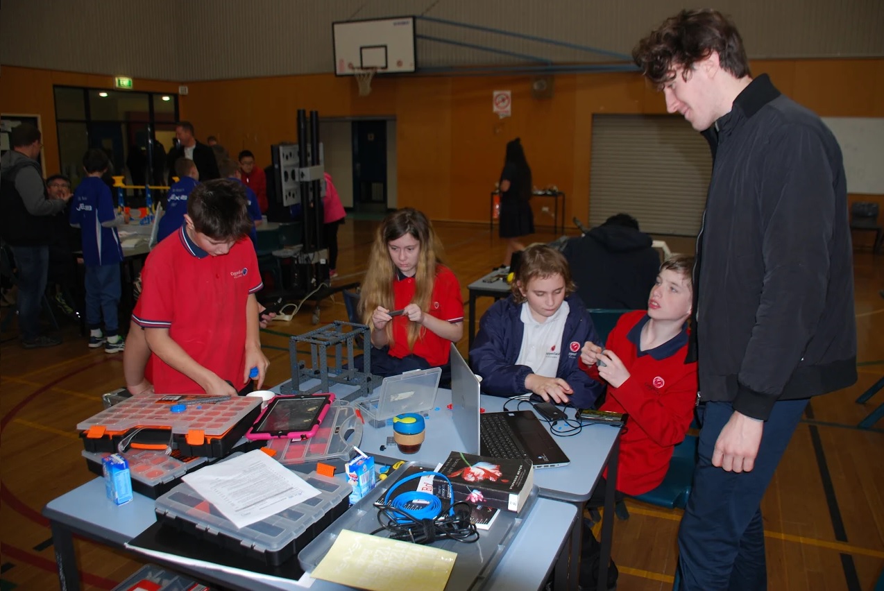 Students flock to robotics club — EducationHQ