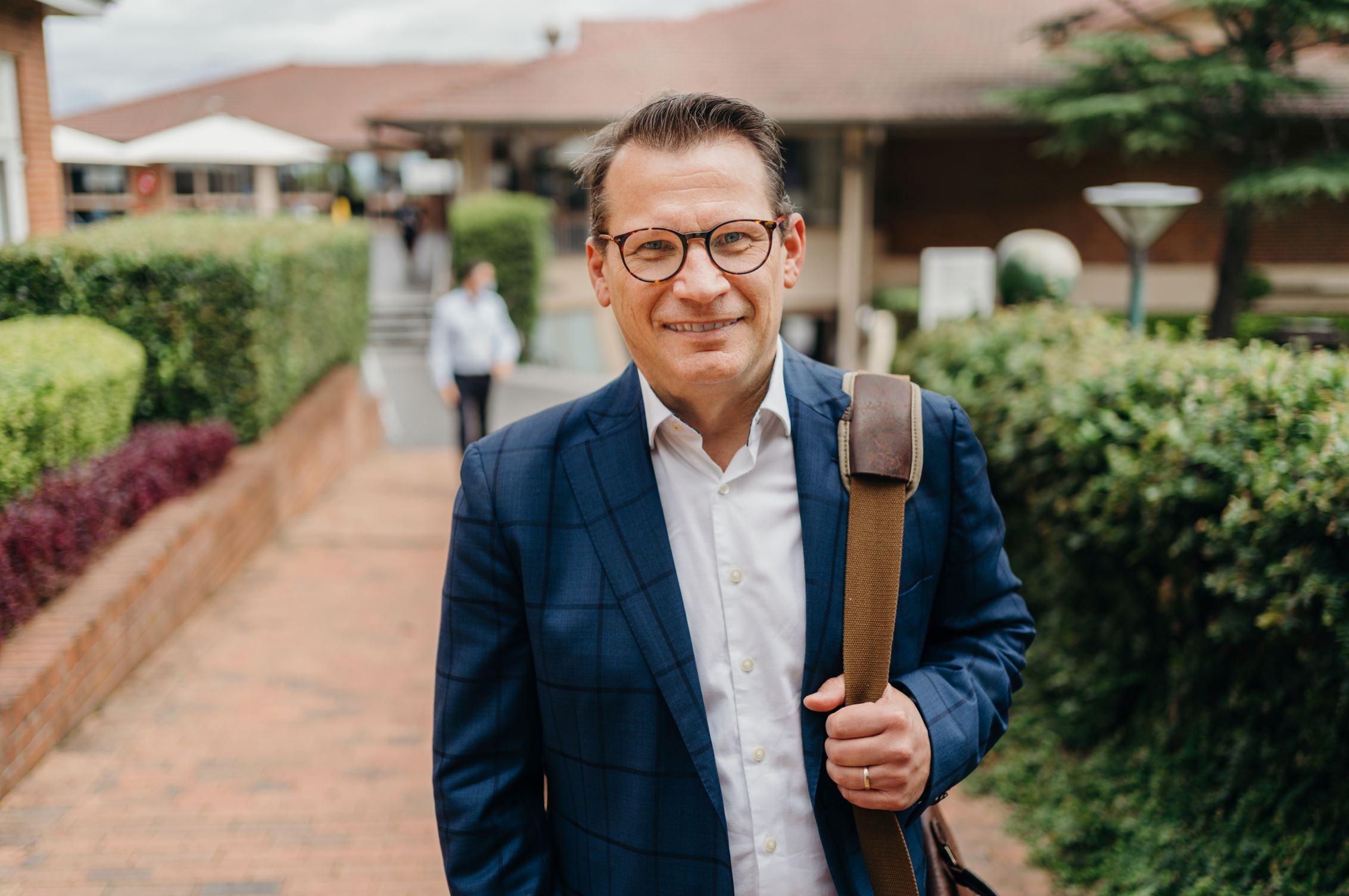 Crisis leadership, absurd workloads and 'unacceptable' violence: Expert ...