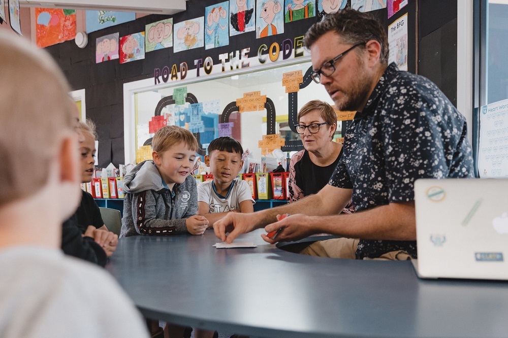 ‘Phenomenal progress’: New Zealand schools lead the shift towards ...