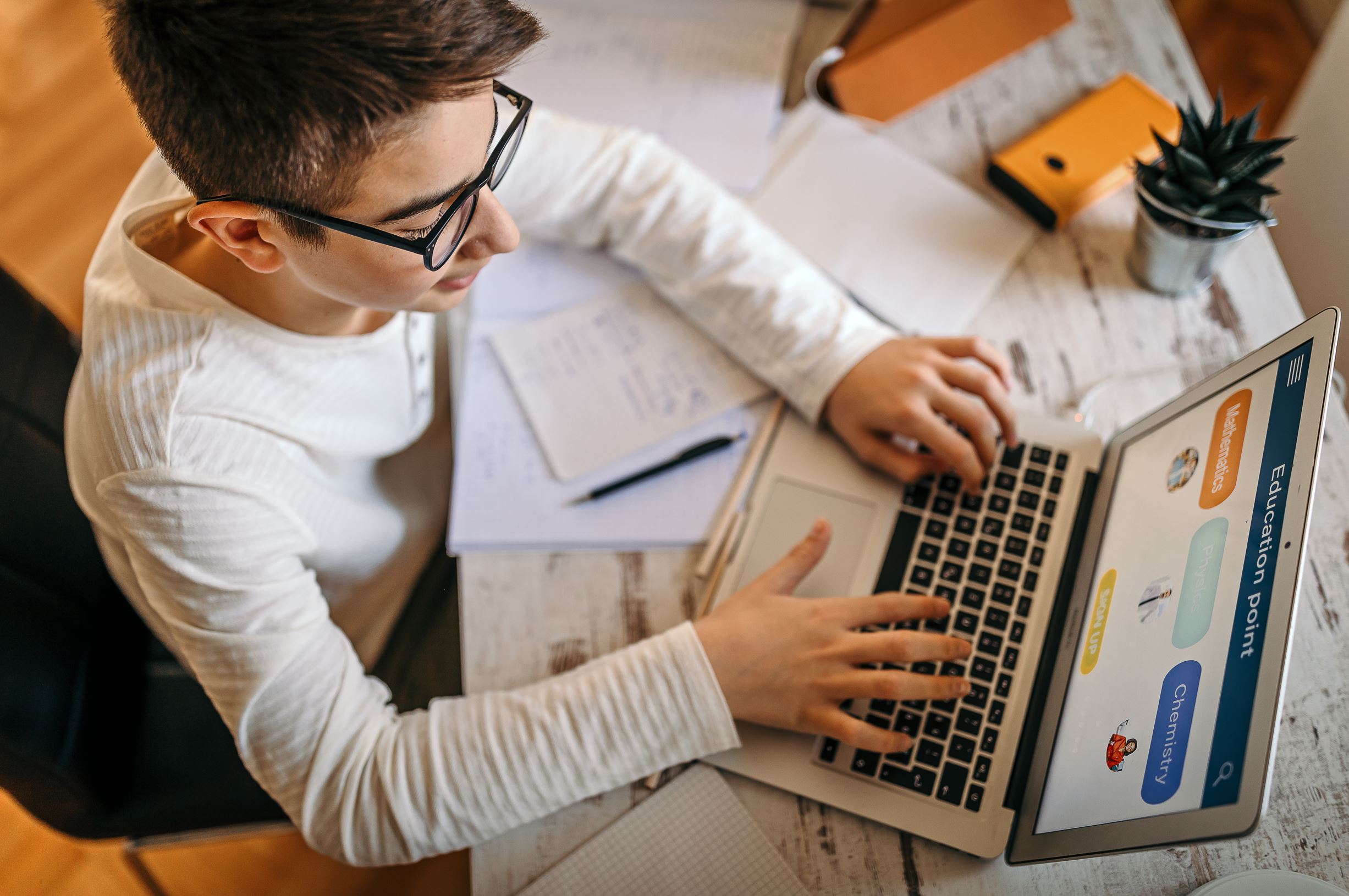 Prolonged screen time leaving a generation of short-sighted kids at ...