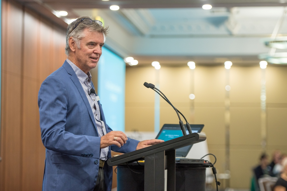 Education expert John Hattie’s new book draws on more than 130,000 ...