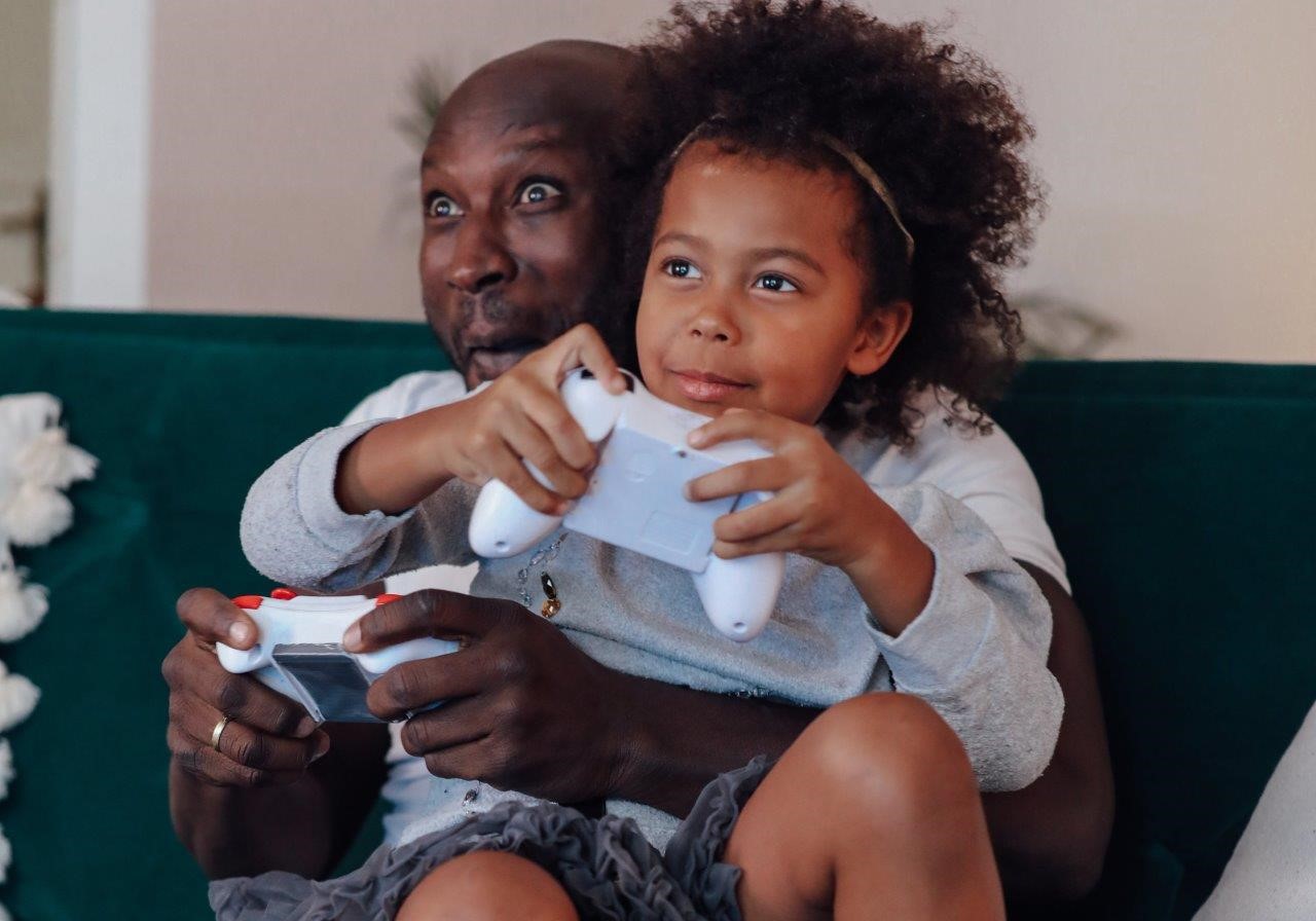 Does mild depression and anxiety in fathers predict behavioural and ...